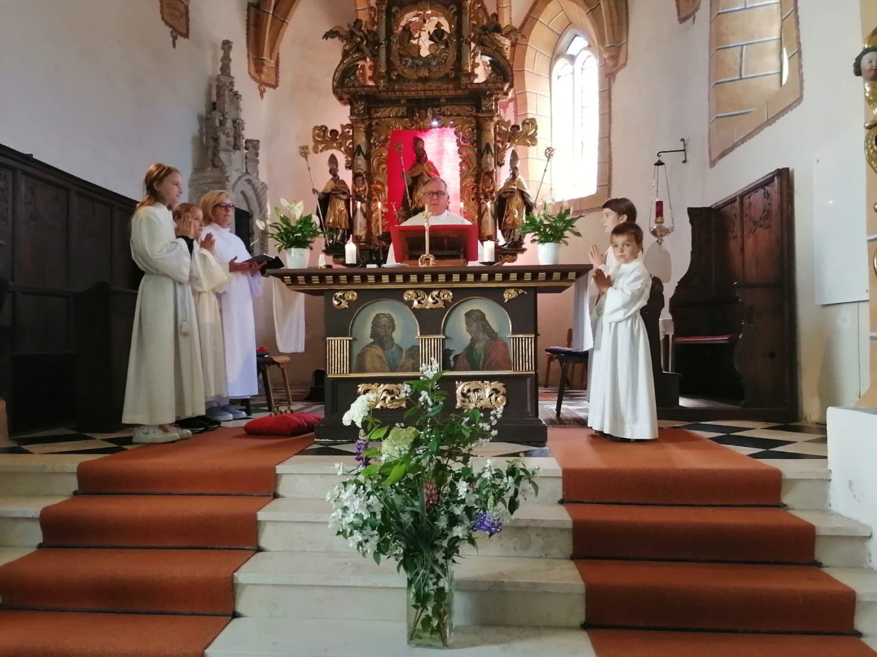 Fronleichnam-Festgottesdienst mit anschließender Prozession in St ...