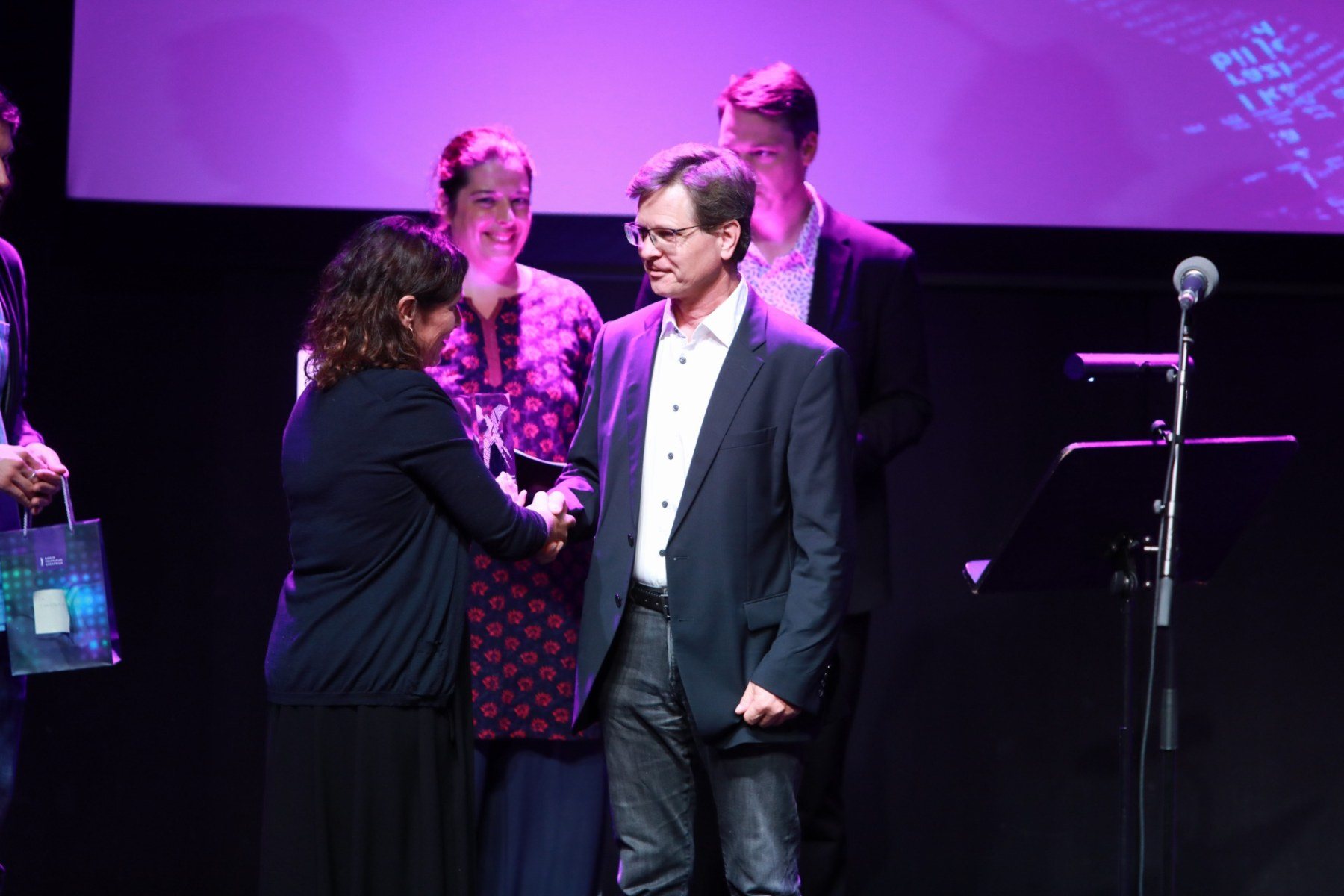 Vincenc Gotthardt prejel literarno nagrado Lastovka