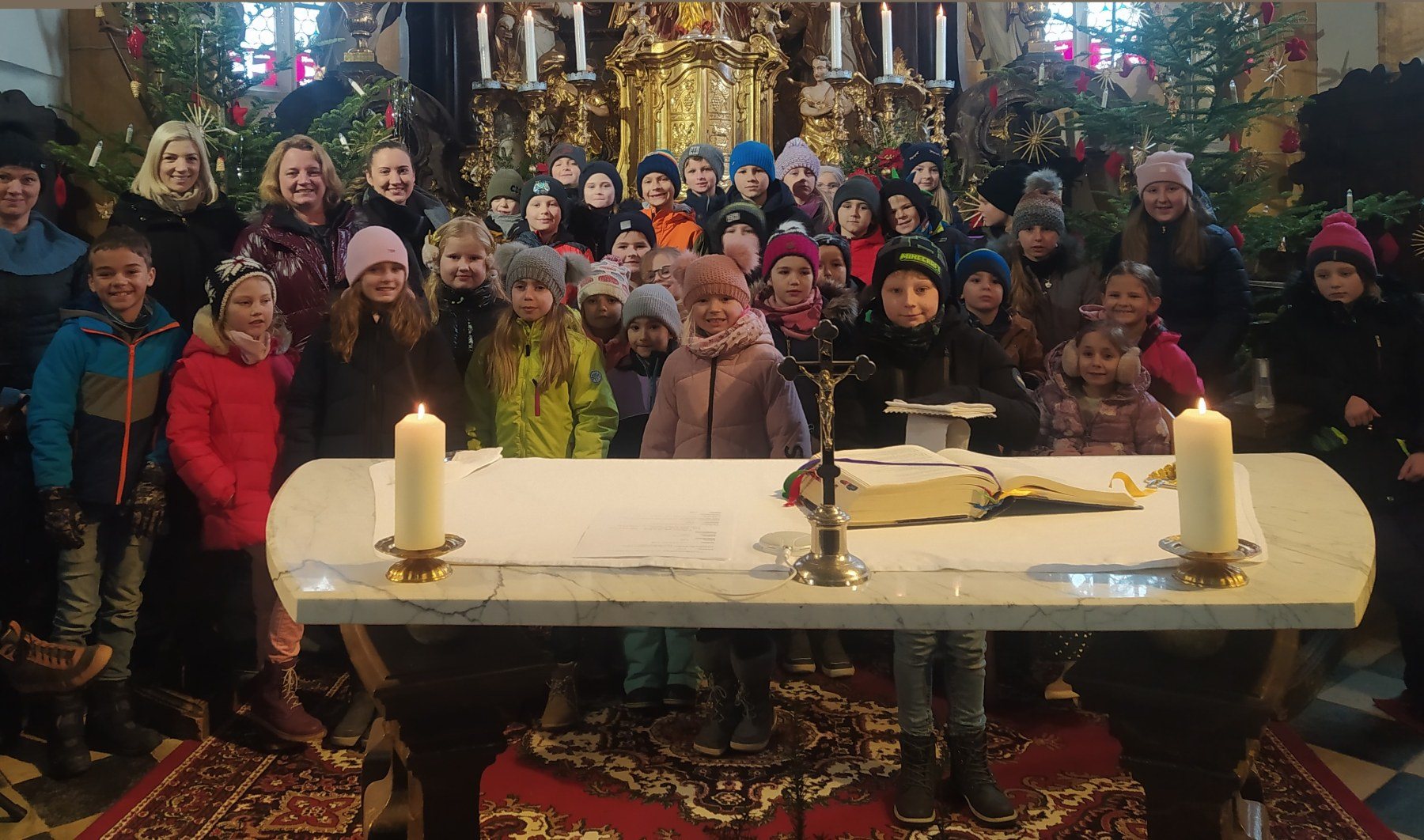 “Wir sind alle Gottes Kinder, eine große bunte Schar…!”