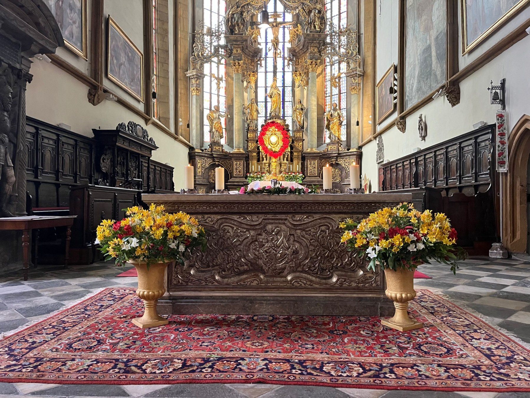 Ein bombastisches Ereignis - Der Stadtpatron von Villach wurde mit ...