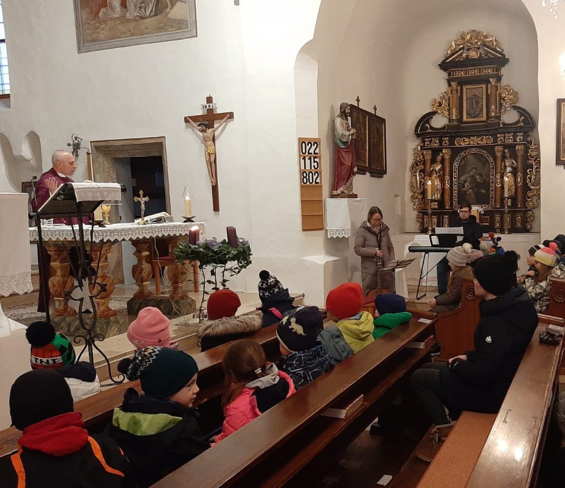 Rorate mit den Volksschulkindern