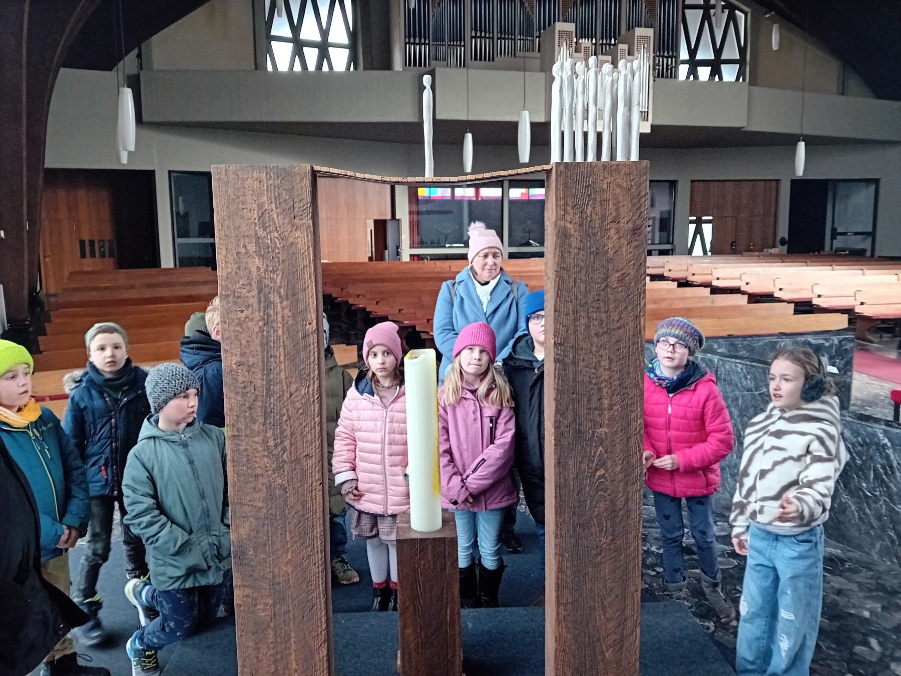 Wir erkunden den Kirchenraum