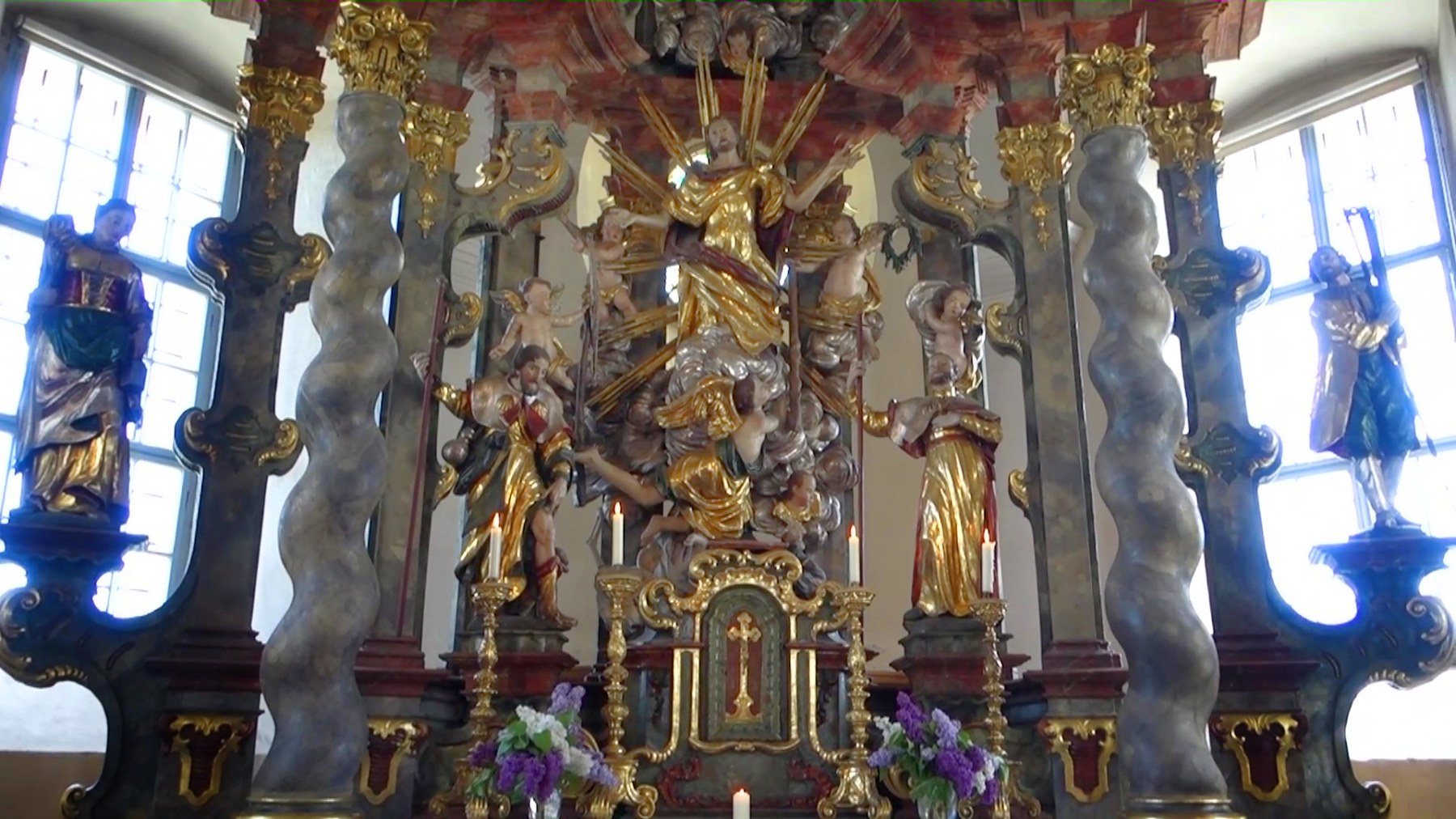 Pandemie-Erfahrungen neu erschlossen - ein Barock-Altar spricht ins Heute