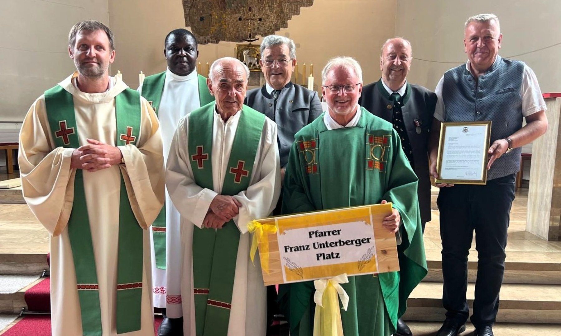 Eisernes Priesterjubiläum von Pfarrer i. R. Franz Unterberger, auch die Heimatpfarre des ...