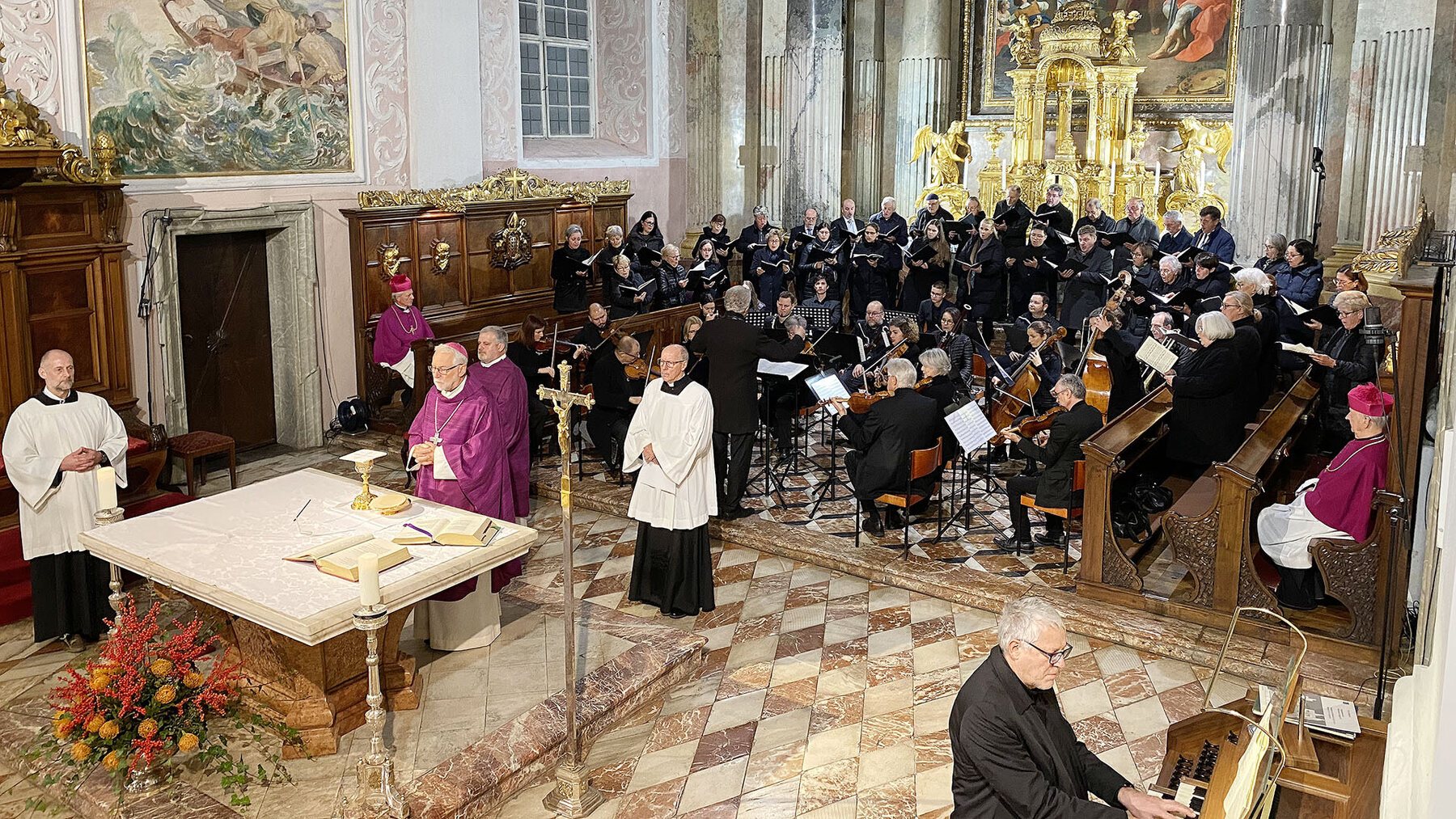 Bischof Marketz bei Allerseelenrequiem im Klagenfurter Dom: Zeichen gegen Antisemitismus, Terror ...