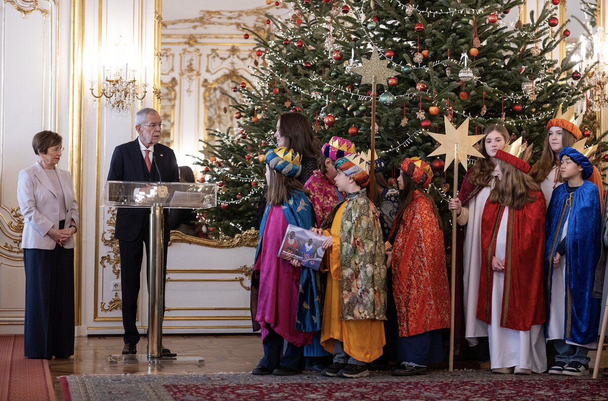 Sternsinger besuchten Bundespräsident Alexander Van der Bellen