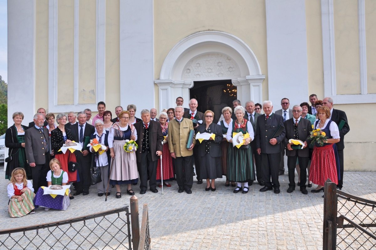 Ein besonderer Erntekorb für 18 Jubelpaare
