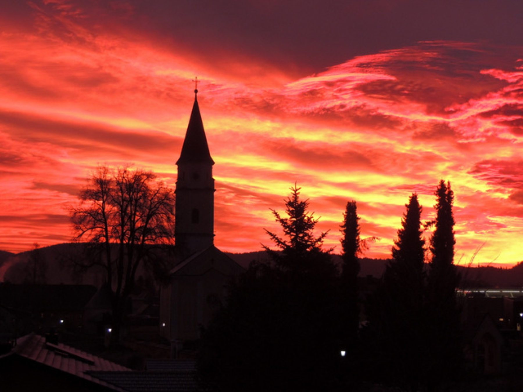 Wunderschöne, faszinierende Gebilde am Himmel