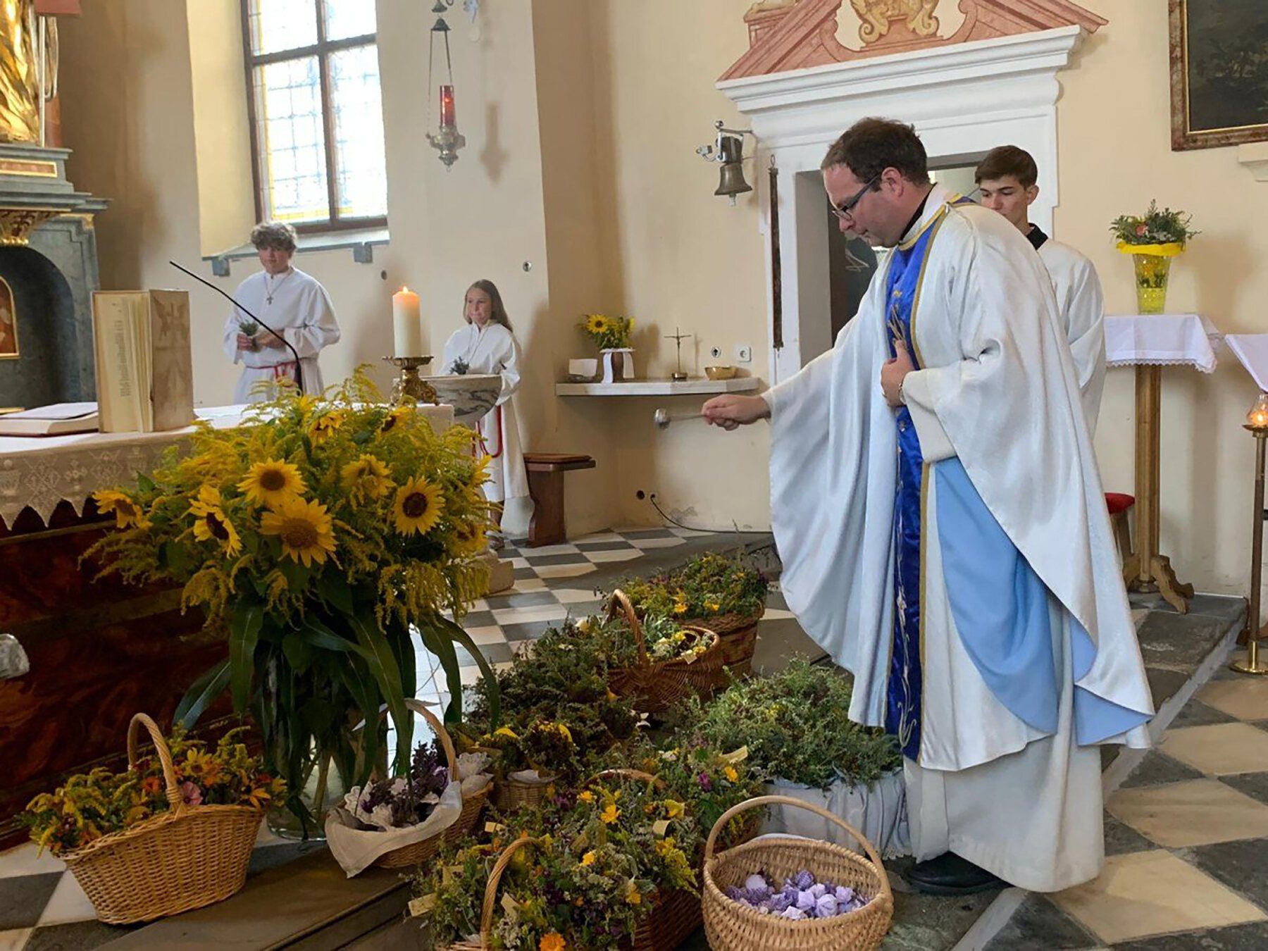 15. August, Mariä Himmelfahrt: Festgottesdienst mit Bischof Marketz in ...