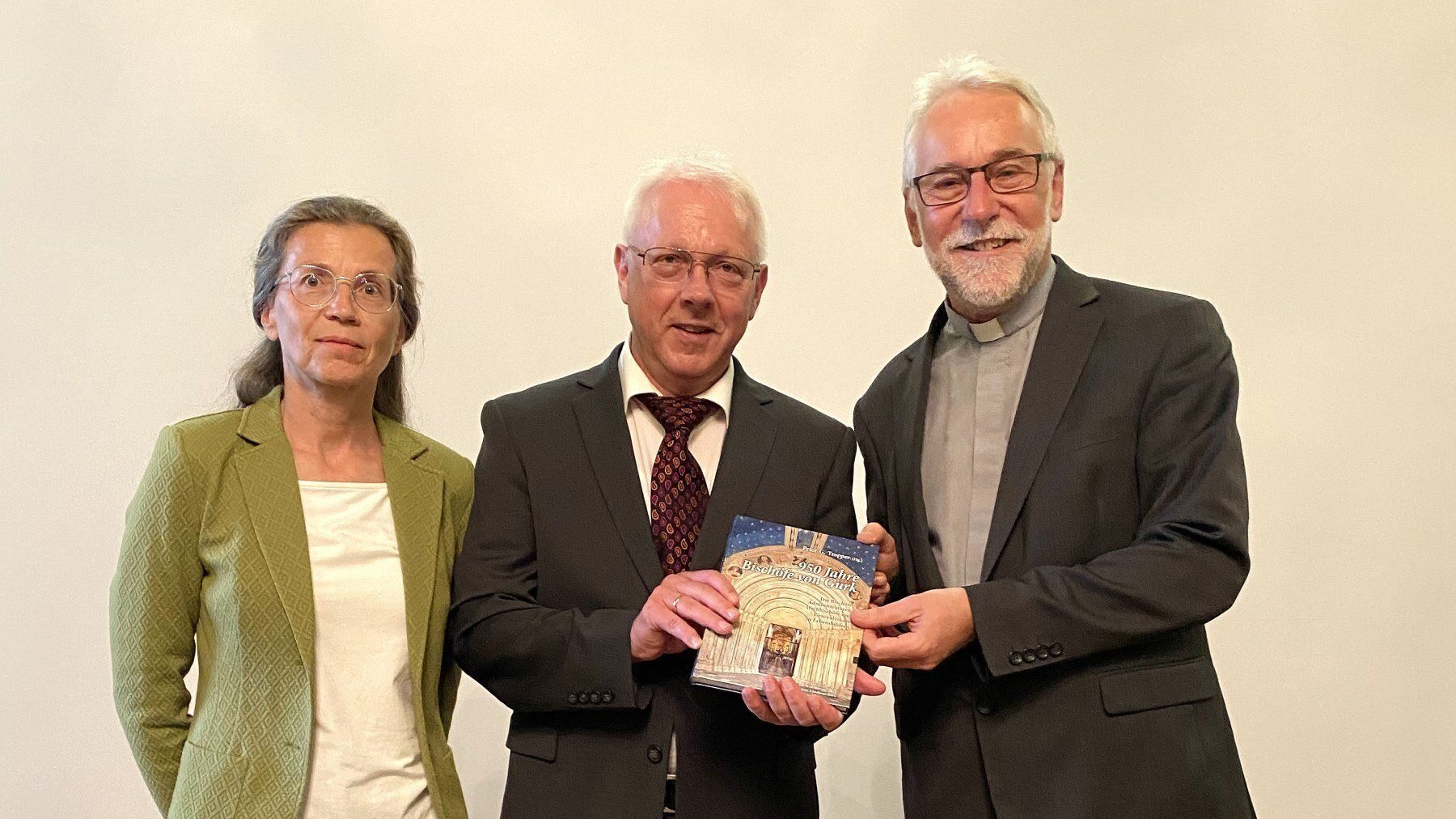 950 let krške škofije